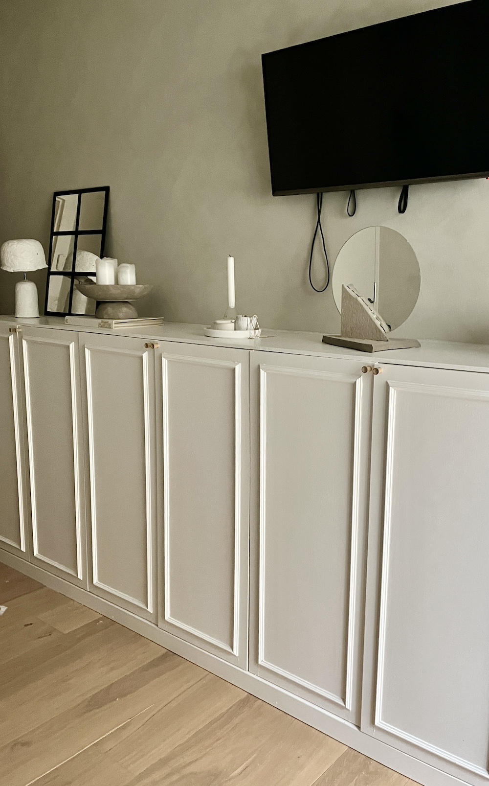 IKEA hack indbygget skab: En udførlig gør-det-selv guide