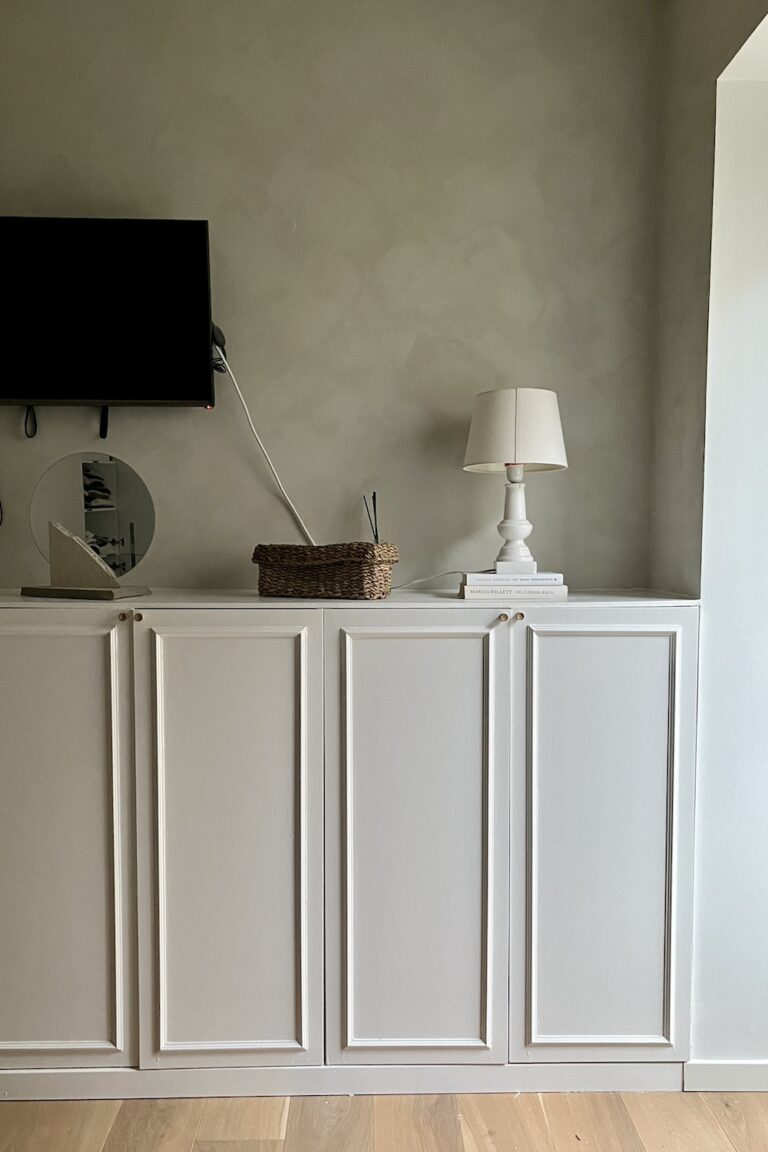 IKEA hack indbygget skab: En udførlig gør-det-selv guide